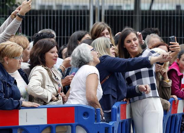 No salió la foto? Volvemos a hacerla» | El Comercio