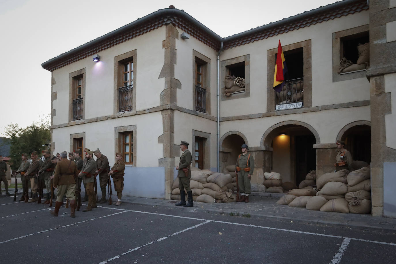 Fotos: El asalto al cuertel de Simancas, en vivo | El Comercio