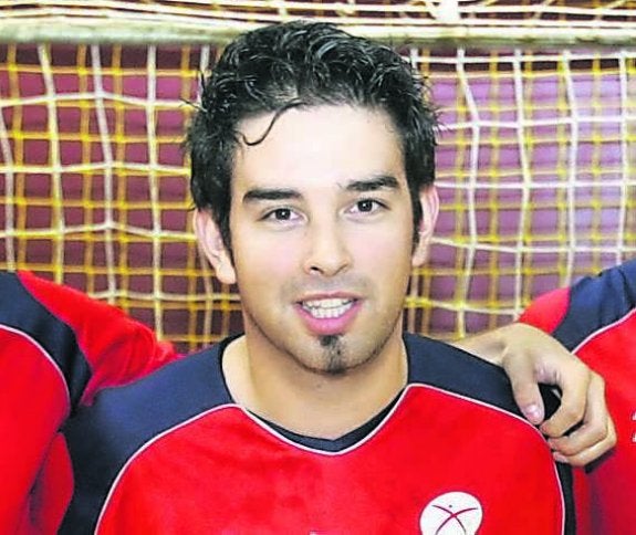 Fallece a los 29 años Javier Castaño, exjugador del Grupo Covadonga ...