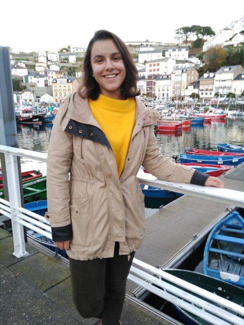 El 'séviro' corta el paso a Clara Suárez | El Comercio